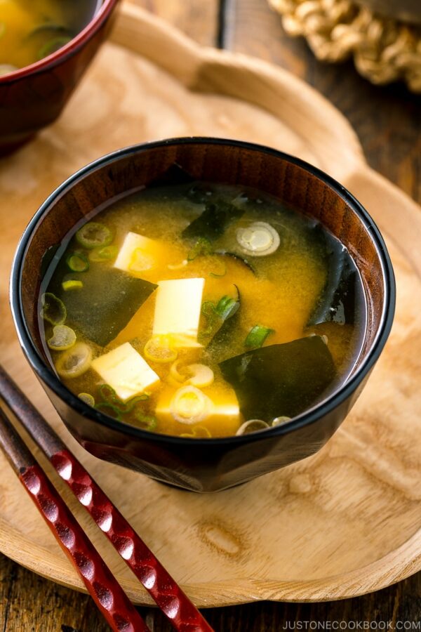Sup Miso Homemade: Resep Klasik, Tips, dan Manfaat - TITIP JEPANG