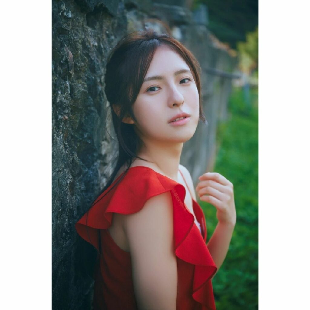 Otsuka Nanami 1st Photobook Limited Edition – NGT48 L-size Bonus Photo ...