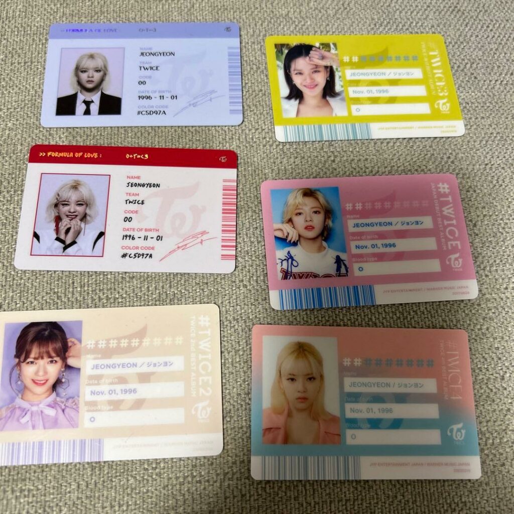 Twice Sana trading card ID card set & Twice ID card Jeongyeon - TITIP ...